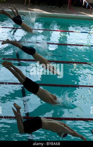 DIVING AT RACE START Stock Photo - Alamy