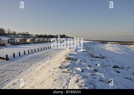 Llanddulas shoreline footpath in the winter Stock Photo - Alamy