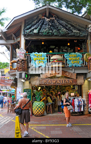 International Market Place, Waikiki, Honolulu, Oahu, Hawaii Stock Photo ...