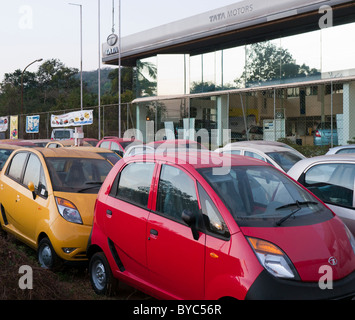 TATA NANO A SMALL INDIAN CAR COMPACT AND ECONOMIC NEDUNGOLAM KERALA ...