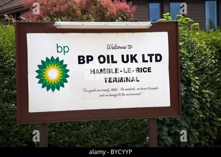 BP Hamble Oil Terminal Hampshire UK Stock Photo - Alamy