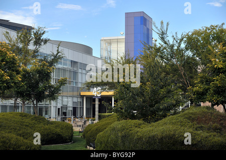 Building 43, part of the Googleplex - Google's Silicon Valley corporate ...