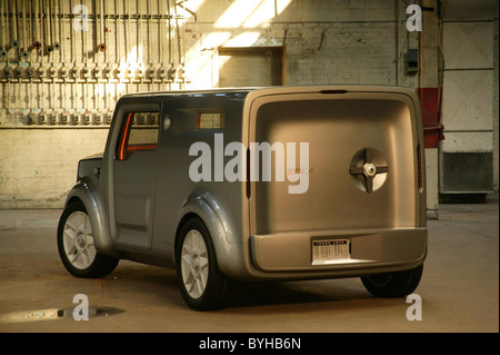 Ford Synus - Mobile Home Concept Step aside Humvees - this is surely ...