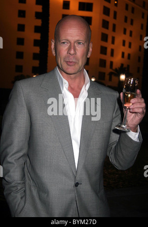 Bruce Willis Lighting of the Planet Hollywood Sign. At the new Planet ...