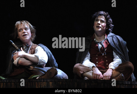 Peter Howe as Sam, James Loye as Frodo and Michael Therriault as Gollum ...