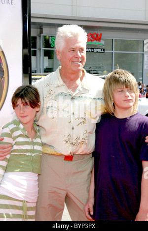 "Nancy Drew" (Premiere) Chelsea Bostwick, Barry Bostwick, Brian ...