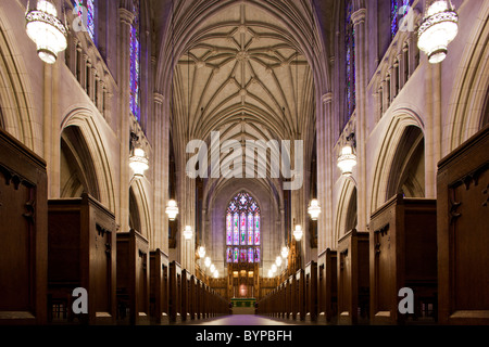 USA, North Carolina, Durham, Towering vaulted interior of Duke ...