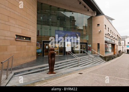 Steel sculpture at the Millennium Forum, Derry Stock Photo - Alamy