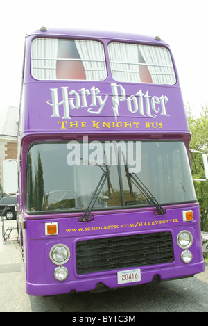 The Harry Potter Knight bus arrived at Petworth Library hosting fans of ...