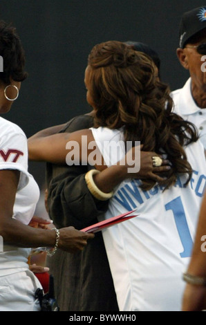 Patti LaBelle 2007 Allen Iverson celebrity softball game at Bowie ...