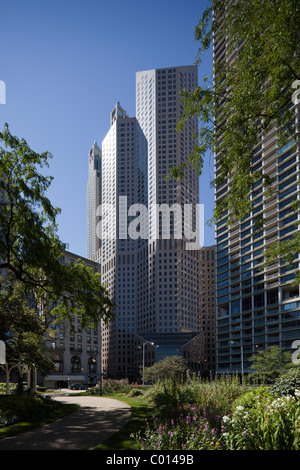The Magnificent Mile Modern Architecture Tower Buildings and John ...