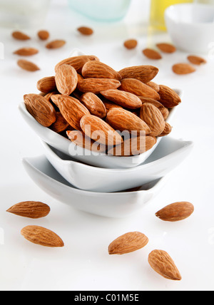 Sweet almonds with kernel Stock Photo - Alamy