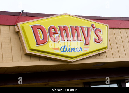 Denny's fast food diner sign and restaurant, Arizona, USA Stock Photo ...
