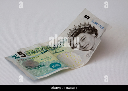 A 1960 English five pound note Stock Photo - Alamy