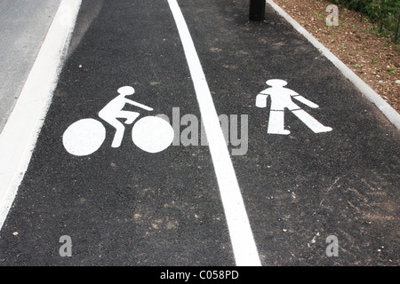 Shared pedestrian and cycle path Stock Photo - Alamy
