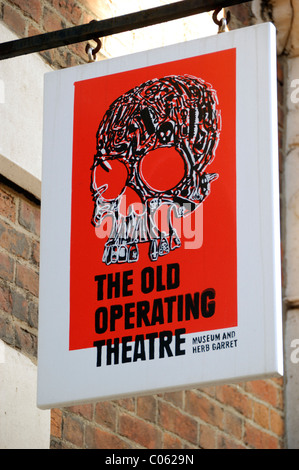 Operating Theatre In Use sign Stock Photo - Alamy