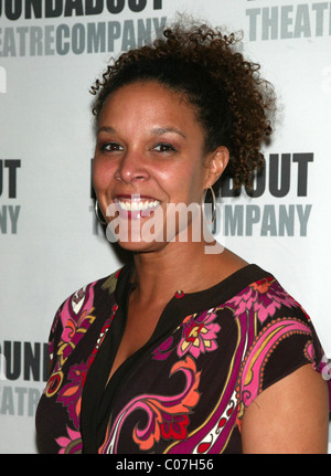 Linda Powell, Colin Powell's daughter Opening night of the Roundabout ...