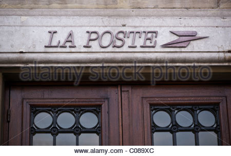 La Poste French post office Colissimo flat-pack pre-paid parcel box ...
