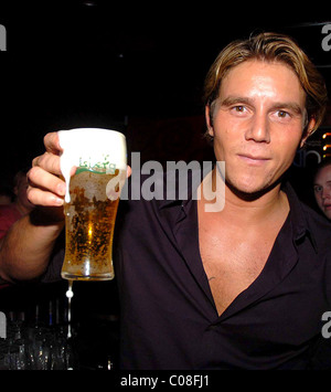 Ziggy aka Zach Lichman serving behind the bar at Earth nightclub in ...