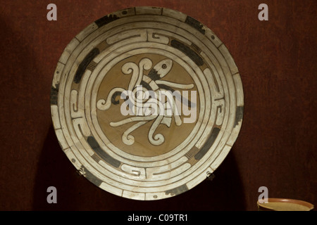 Olmec ceramic bowl with image of Quetzalcoatl from the Isla de ...