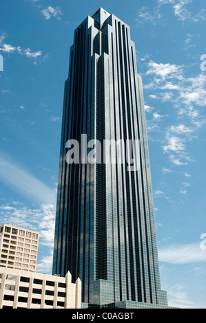 The Williams Tower (formerly the Transco Tower) , in Houston, Texas ...