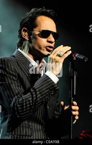 Marc Anthony performing live at the Gibson Amphitheatre at Universal ...