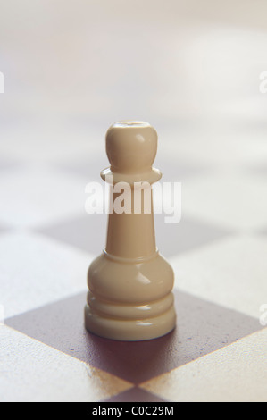 Portrait of a lone chess pawn Stock Photo - Alamy