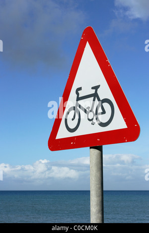 Sign Cycle track Stock Photo - Alamy