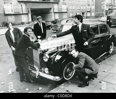 ROCKIN BERRIES UK pop group in 1965. From left: Geoff Turton, Roy ...