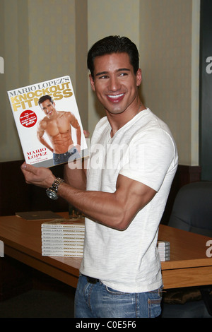 Mario Lopez signs copies of his book, 'Mario Lopez's Knockout Fitness ...