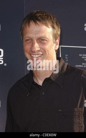 Tony Hawk Hollywood Life Magazine's 10th Annual Young Hollywood Awards ...