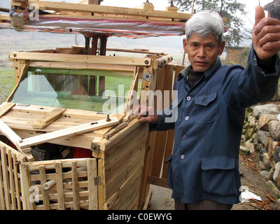 HOMEMADE WOODEN HELICOPTER An elderly Chinese man has built the very ...