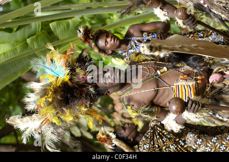 Malawi tribes in traditional dress Stock Photo - Alamy