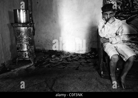 Romani family from the gypsy village of Gigikhana near Bukhara Stock Photo: 33633143 - Alamy