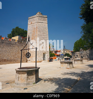Five wells square in Zadar, Croatia Stock Photo - Alamy