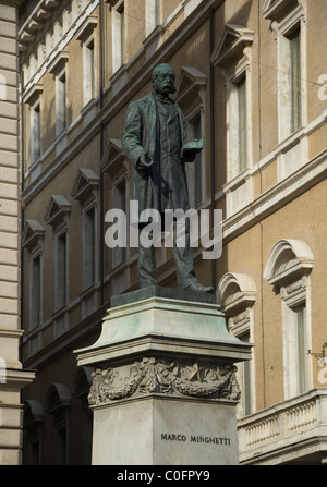 marco minghetti statue in Rome Stock Photo - Alamy