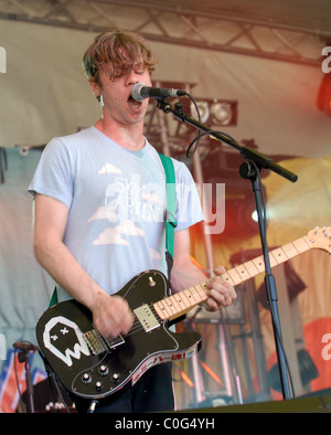 Johnny Foreigner performing live at Beach Break Live 2008 - Day 2 ...