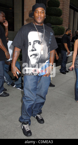 Hip hop star Young Jeezy out and about in Manhattan wearing a Barack ...
