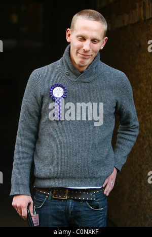 PIPER GIVES BIRTH TO SON British singer-turned-actress BILLIE PIPER has ...