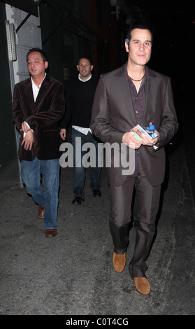 Robert DeLeo leaving The Edison club after attending Joe Walsh's ...