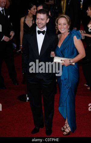 JUSTIN TIMBERLAKE & MUM LYNN HARLESS 83RD ACADEMY AWARDS RED CARPET ...
