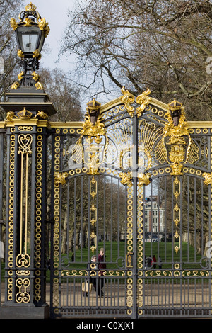 Canada Gate London Stock Photo - Alamy