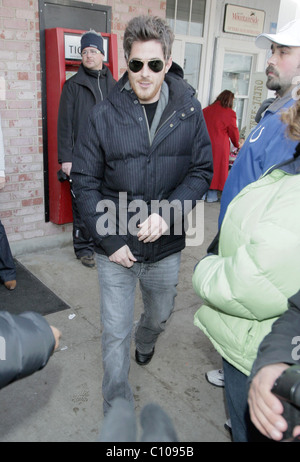 Brothers & Sisters' actor Dave Annable out and about at the 2009 ...