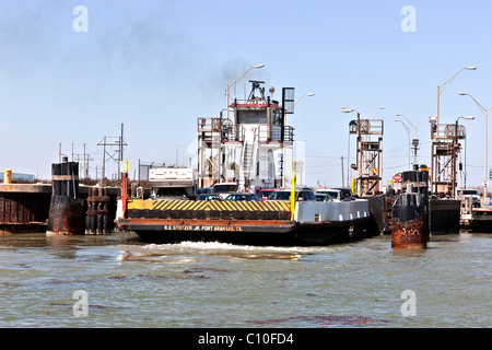 Port Aransas ferry departing Stock Photo - Alamy