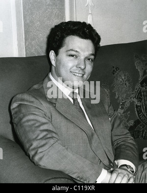 DICKIE VALENTINE (1929-1971 English pop singer in 1950s Stock Photo - Alamy