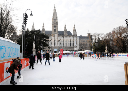 VIENNA, AUSTRIA. Ice skating at the Wiener Eistraum. The Wiener Rathaus ...