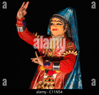 Kathakali dance, Minukku character, Kerala, southern India, Asia Stock ...