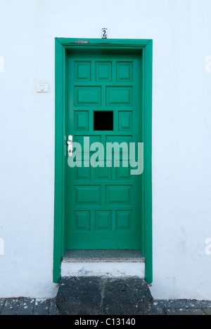 Green door Stock Photo - Alamy