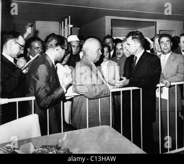 Nikita Khrushchev, Richard Nixon, Leonid Brezhnev during the 'Kitchen ...
