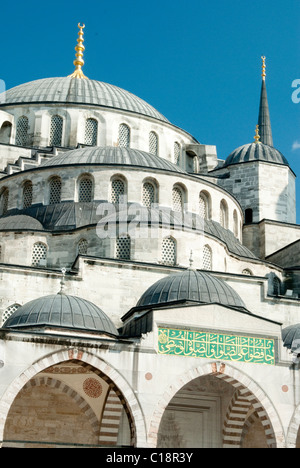 ISTANBUL, Turkey — The cascading domes of the Sultan Ahmed Mosque ...
